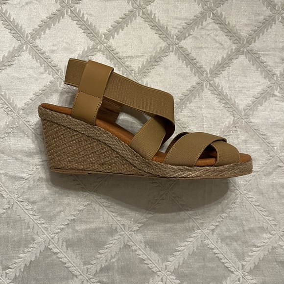 Andre Assous | Shoes | New Andre Assous Dalmira Wedge Sandal | Poshmark
